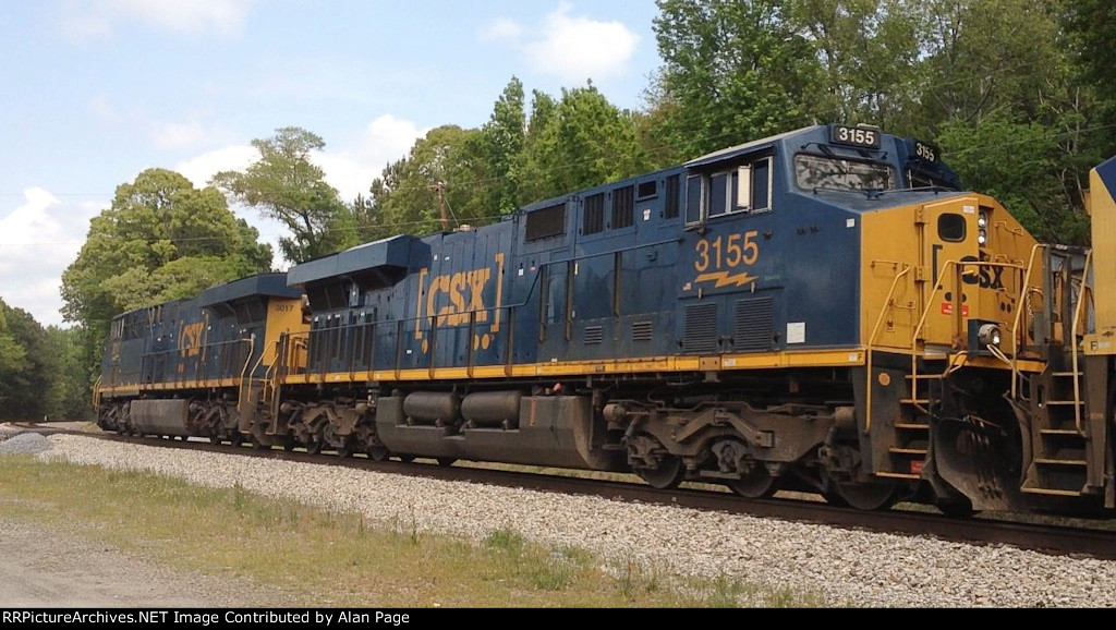 CSX ES40DC 5396, AC44CW 288, and ES44AC’s 3155 and 3017 run light